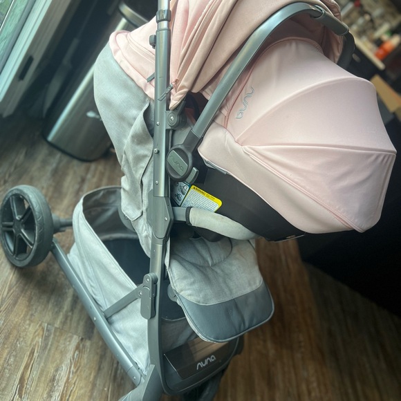 Nuna | Accessories | Nuna Pink And Gray Tavo Stroller And Pipa Urbn Car ...